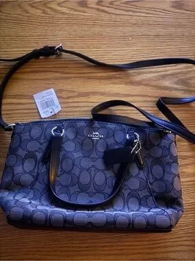 Coach | Bags | Must Sell Make Me An Offer Nwt Coach Black Signature ...